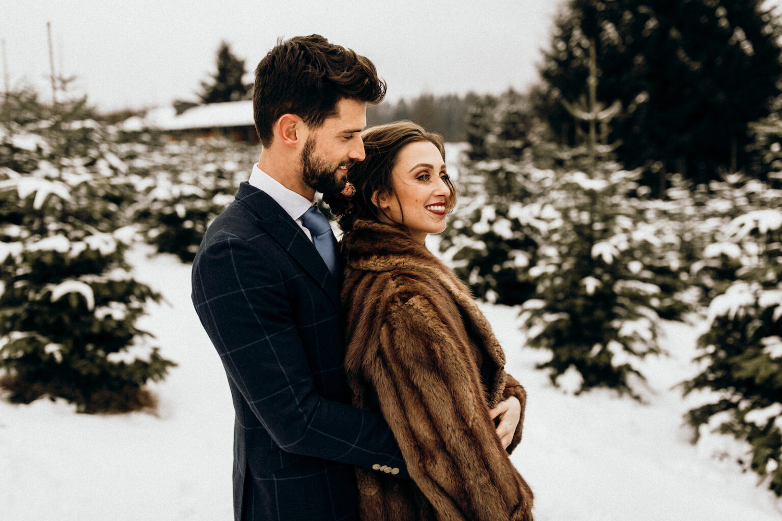 Winterse Trouwoutfit Inspiratie | Michael & Giso